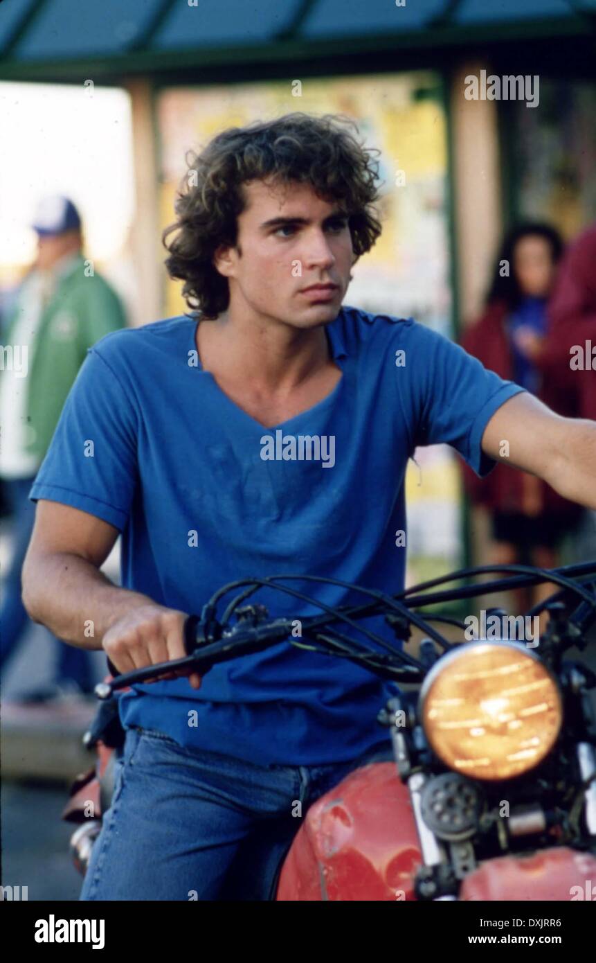 Jason patric lost boys hi-res stock photography and images - Alamy
