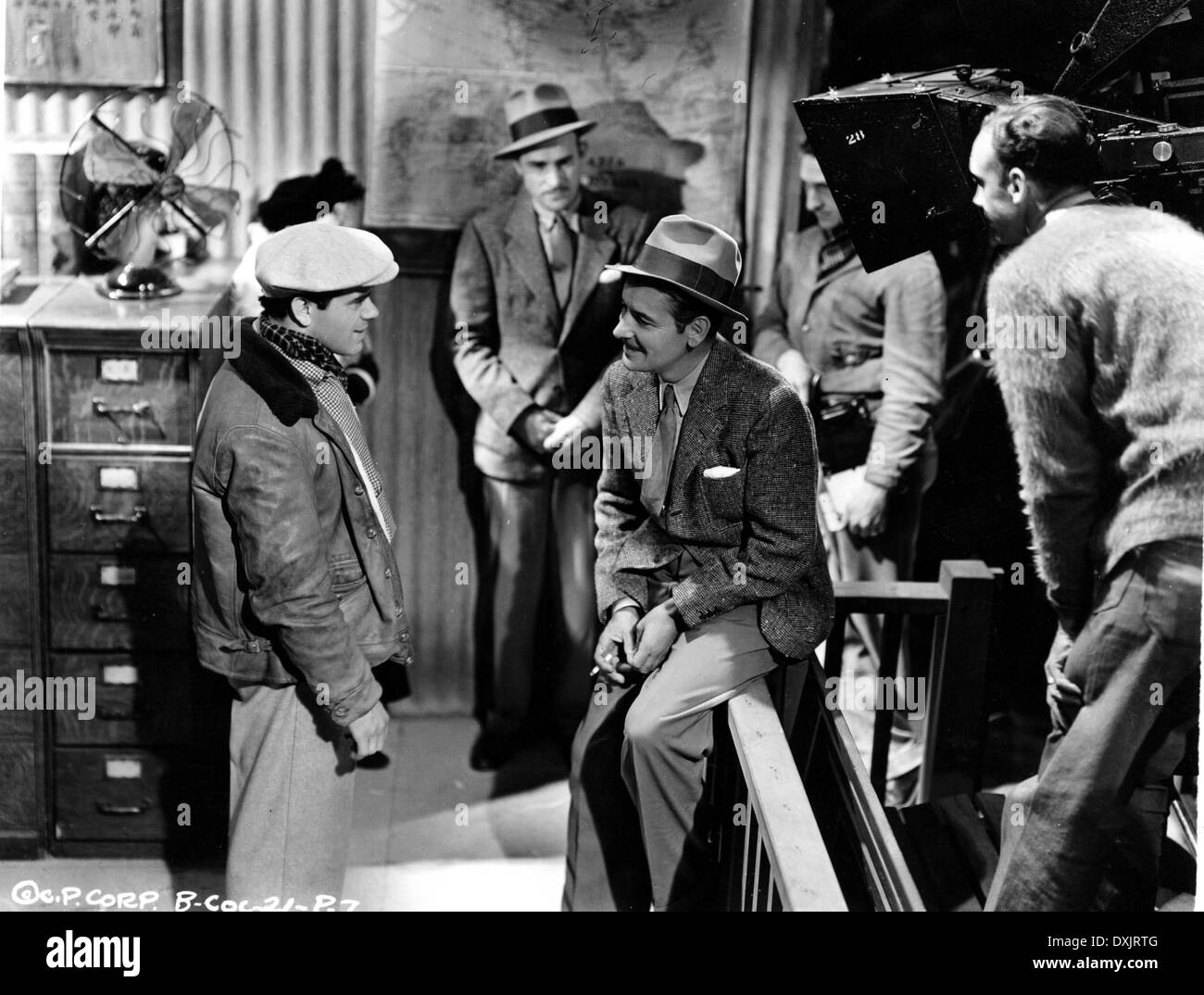 LOST HORIZON (US1937) FRANK CAPRA, DIRECTOR, RONALD COLMAN Stock Photo ...