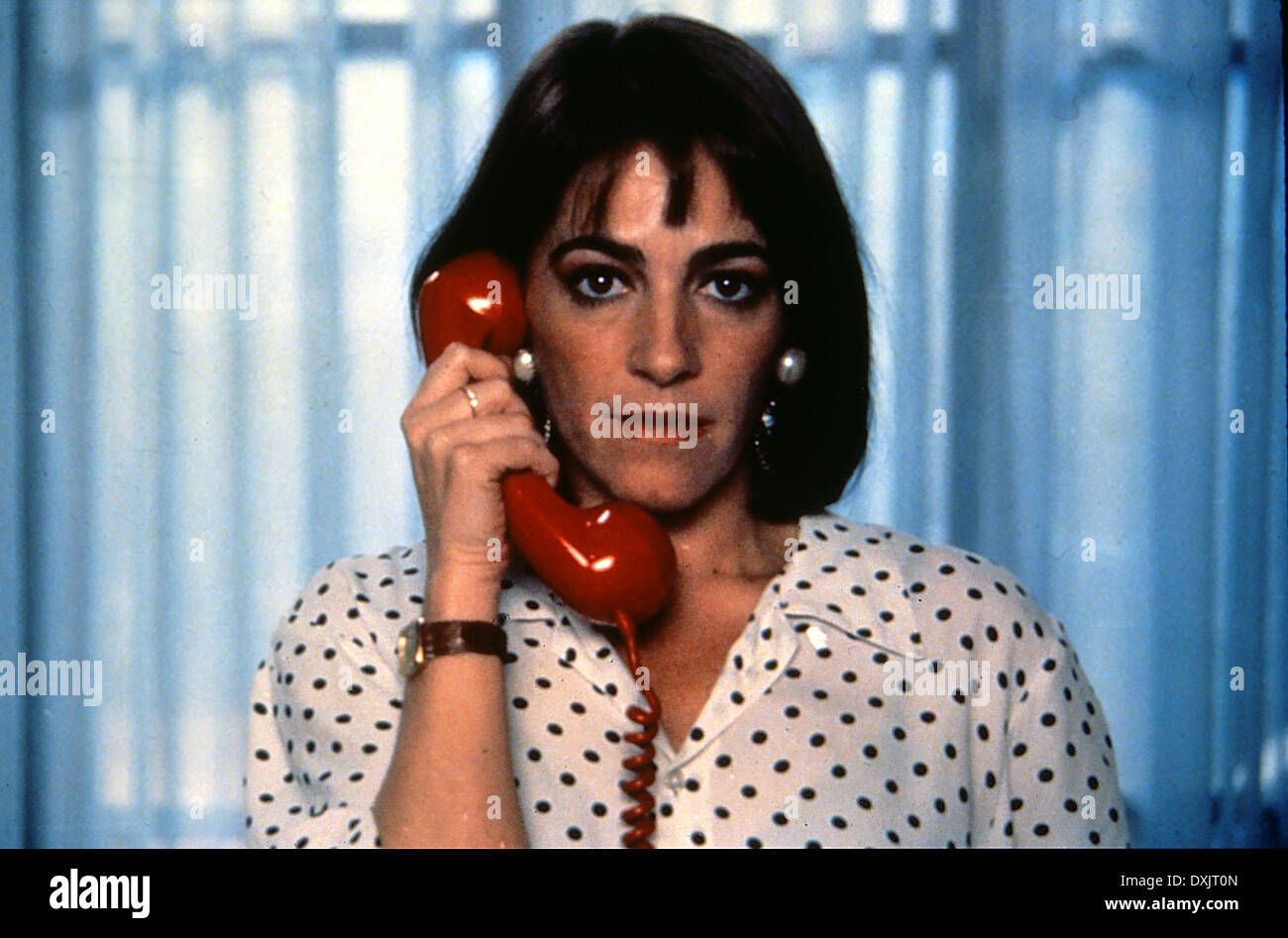 MUJERES AL BORDE DE UN ATAQUE DE NERVIOS Stock Photo - Alamy