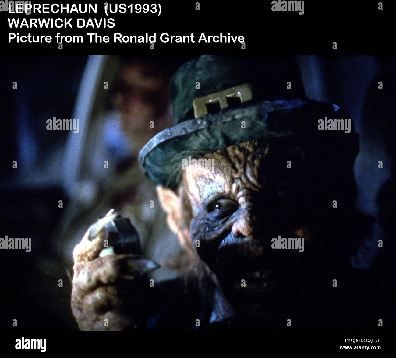 Warwick davis leprechaun hi-res stock photography and images - Alamy