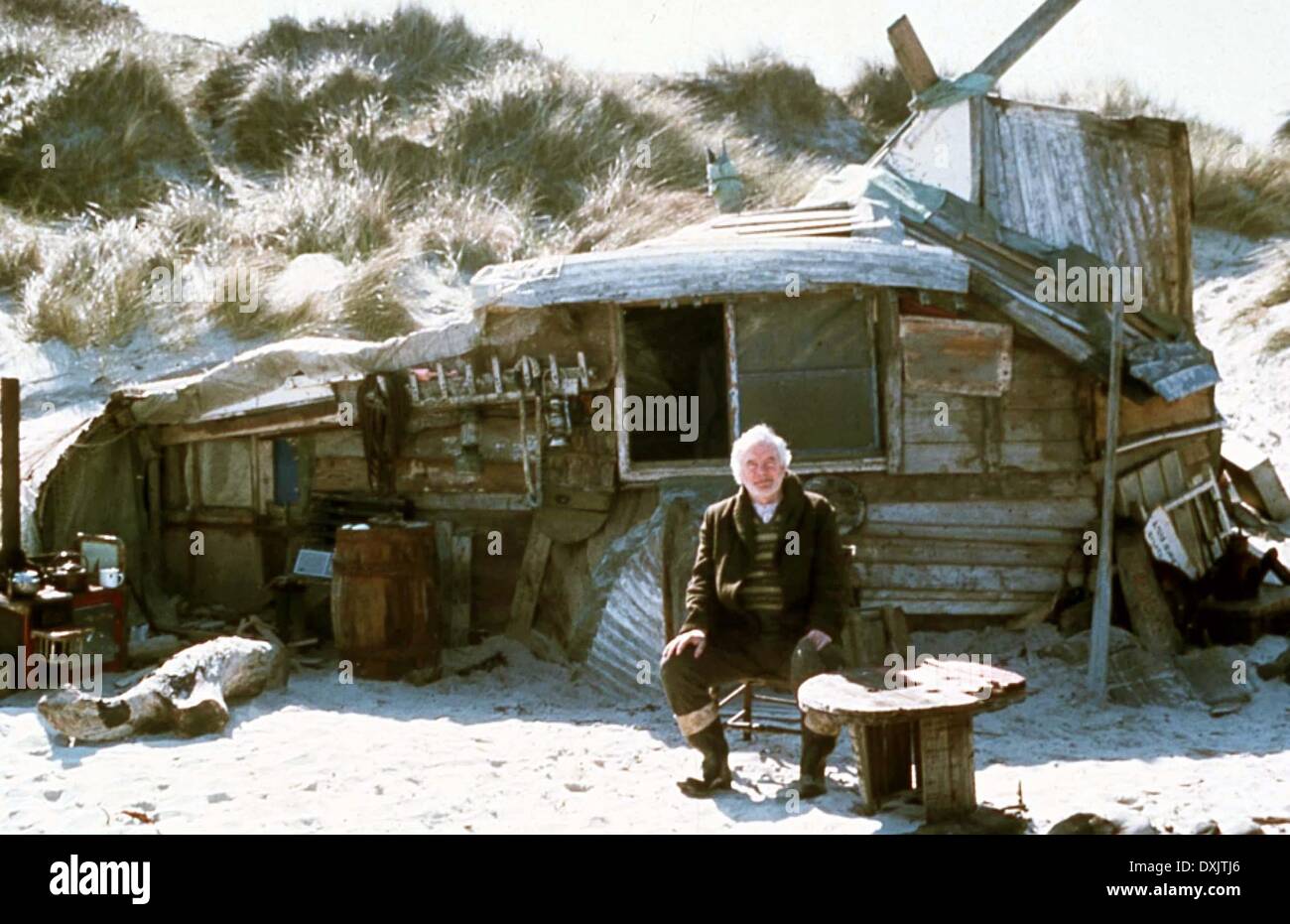 Fulton mackay local hero hi-res stock photography and images - Alamy