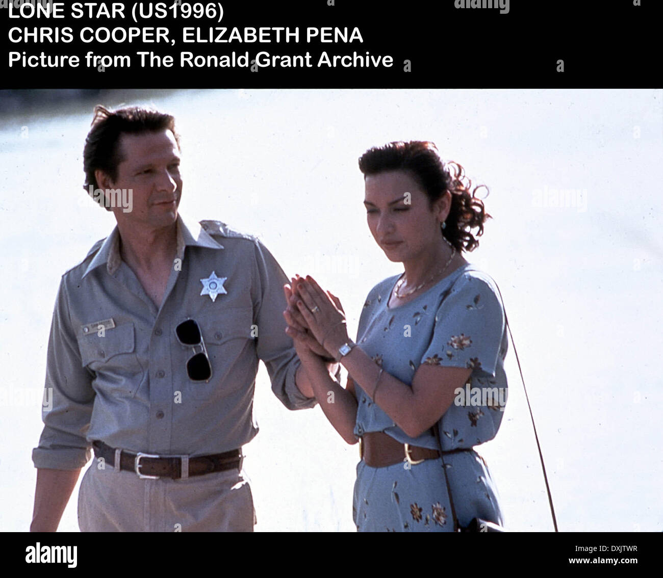 Lone star 1996 chris cooper hi-res stock photography and images - Alamy