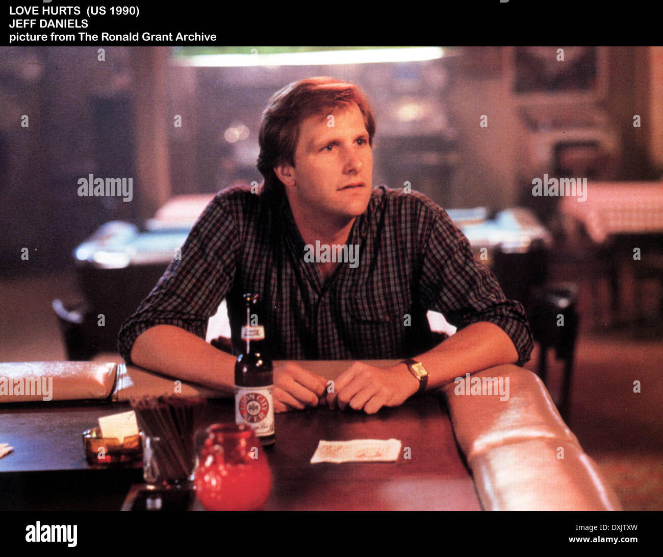 Love hurts 1990 jeff daniels hi-res stock photography and images - Alamy