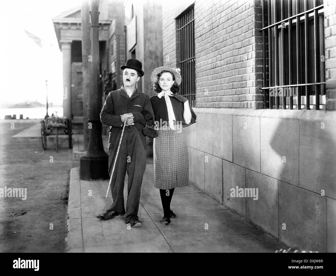Chaplin modern times hi-res stock photography and images - Alamy