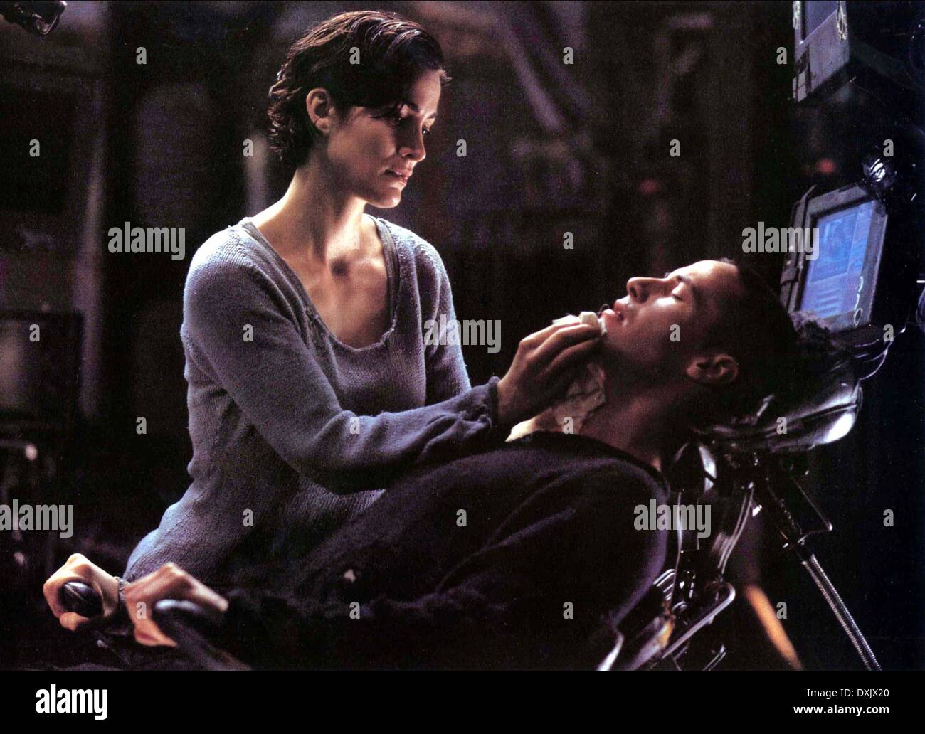 Carrie anne moss keanu reeves matrix hi-res stock photography and ...