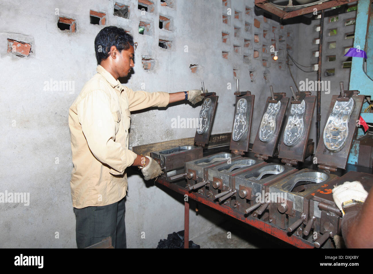 Shoe Makers High Resolution Stock Photography and Images - Alamy