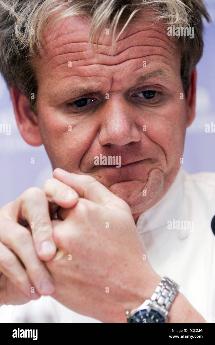 Gordon ramsay hi-res stock photography and images - Alamy