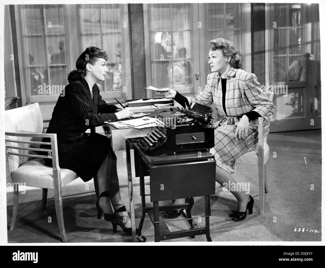 Joan crawford mildred pierce 1945 hi-res stock photography and images ...