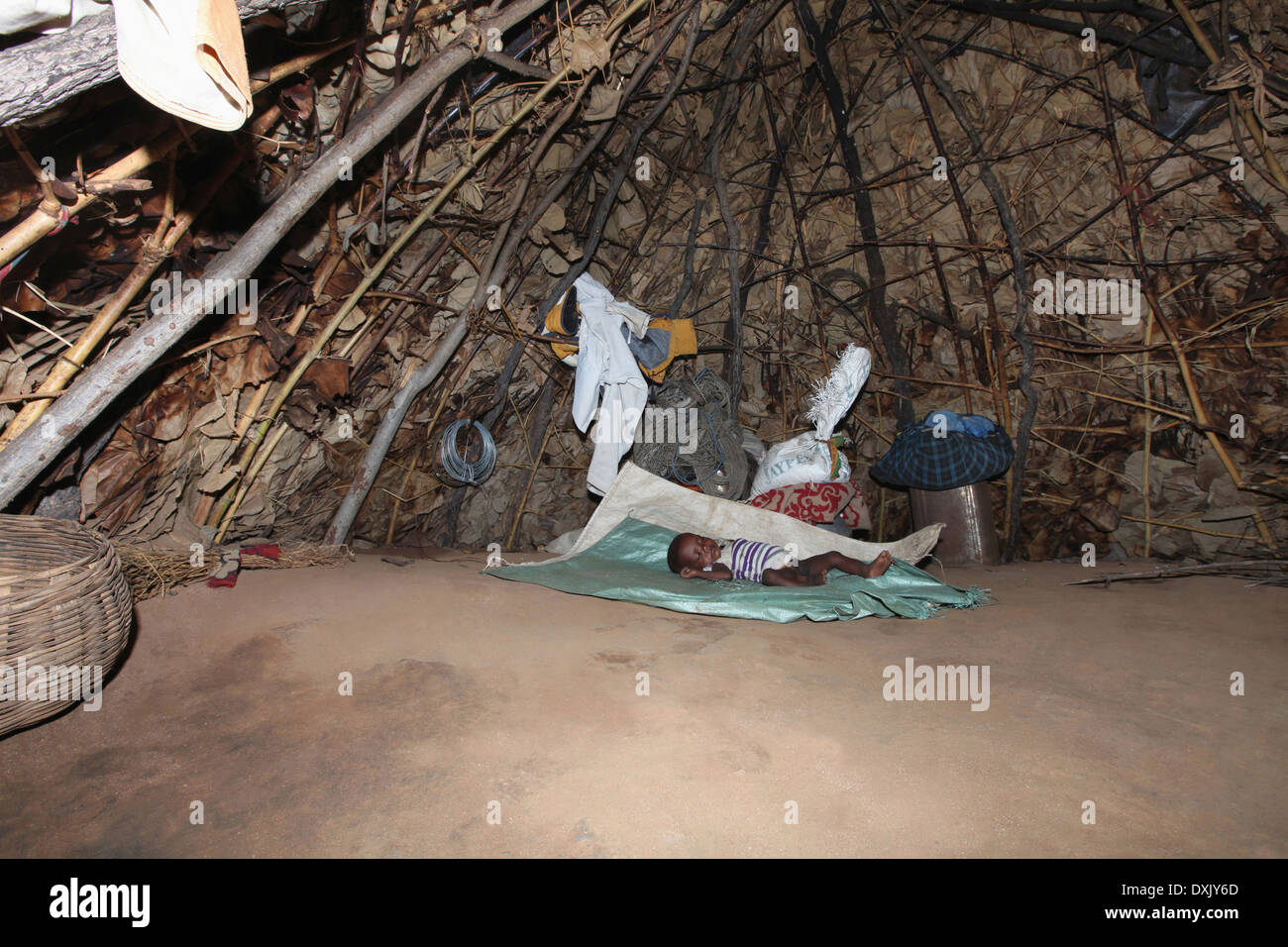 Sleeping hut hi-res stock photography and images - Alamy