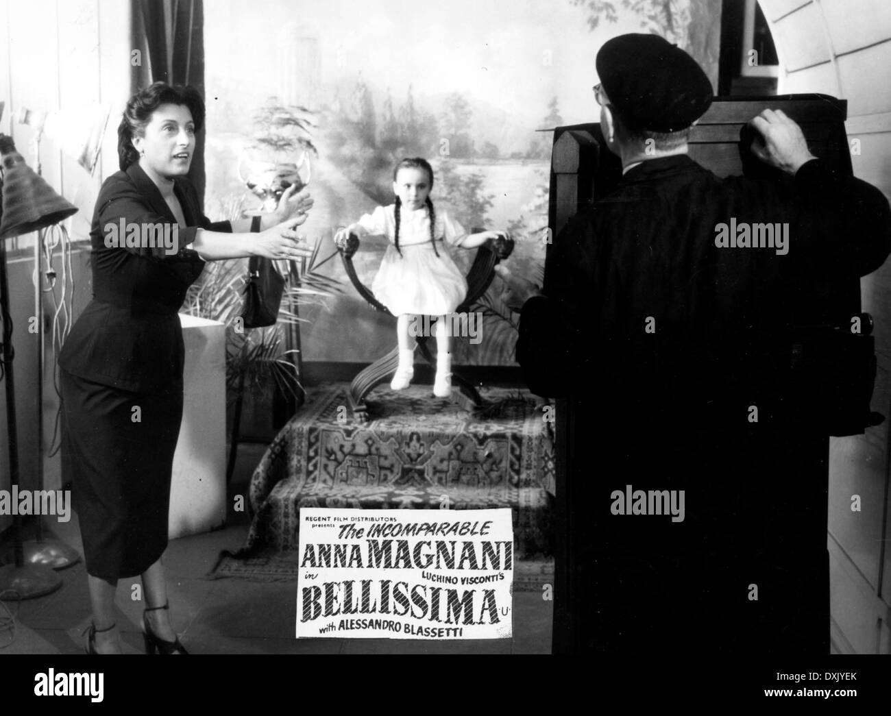 Anna magnani bellissima (1951) hi-res stock photography and images - Alamy