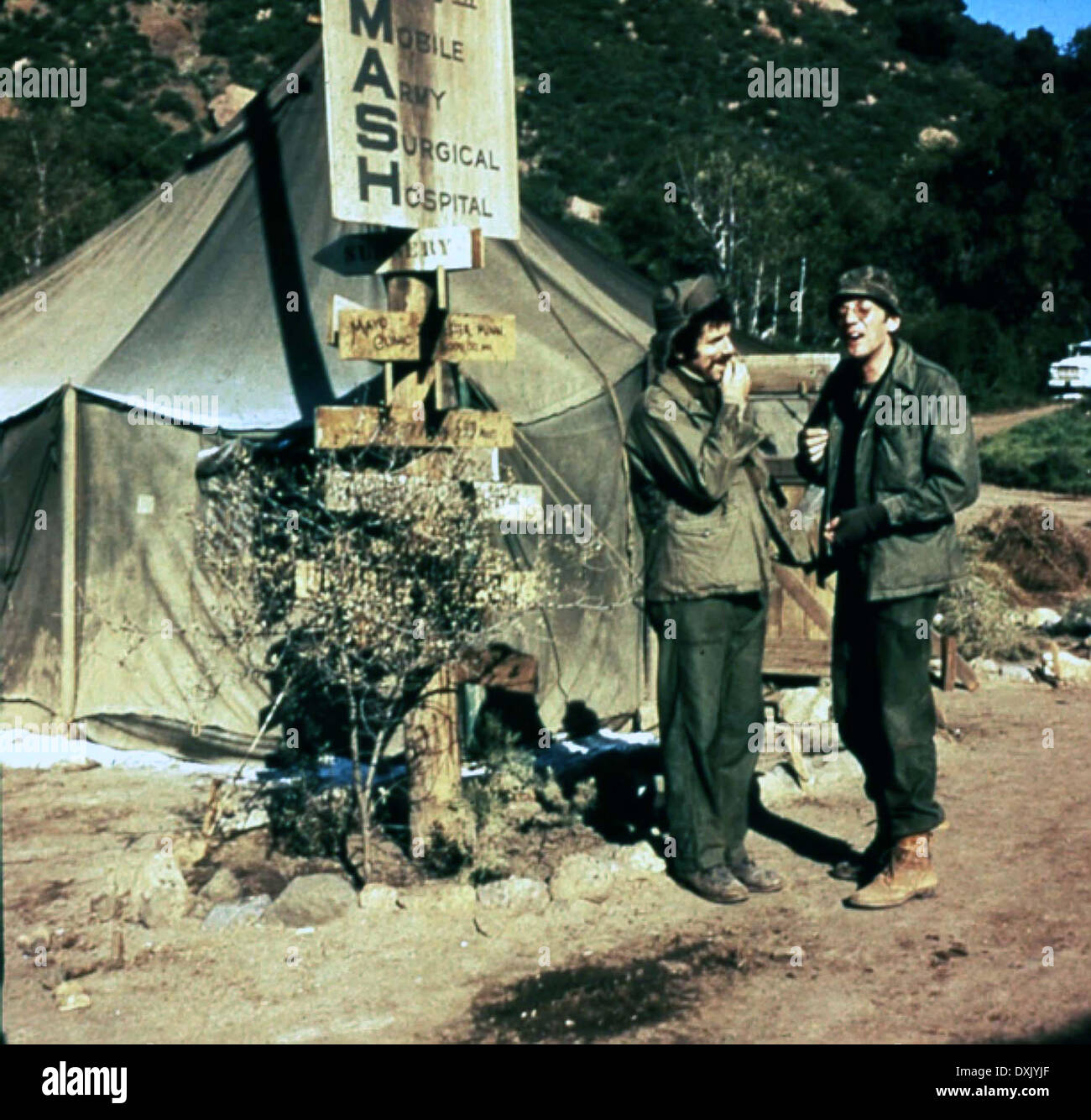 Donald sutherland mash hi-res stock photography and images - Alamy