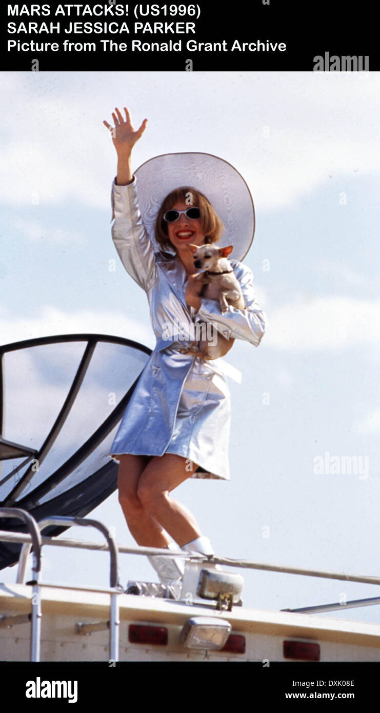 Sarah jessica parker mars attacks hi-res stock photography and images ...