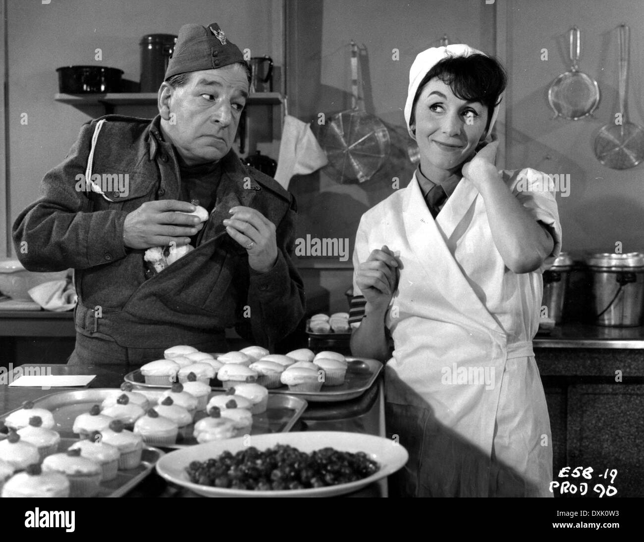OPERATION BULLSHINE (BR1959) RONALD SHINER, MARIANNE STONE Stock Photo ...