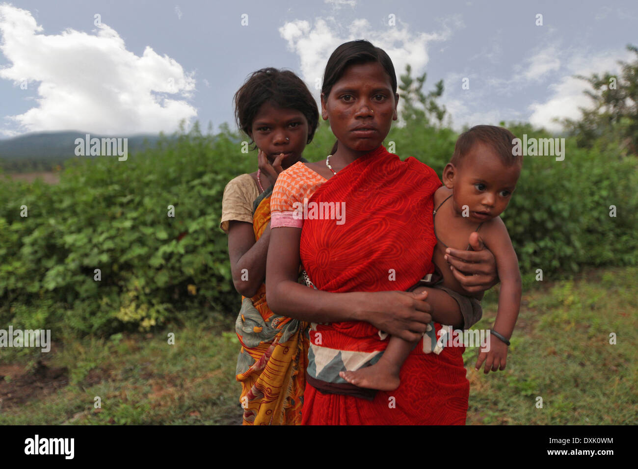 Mother and child. Birhor tribe. Keredari village and block, District ...