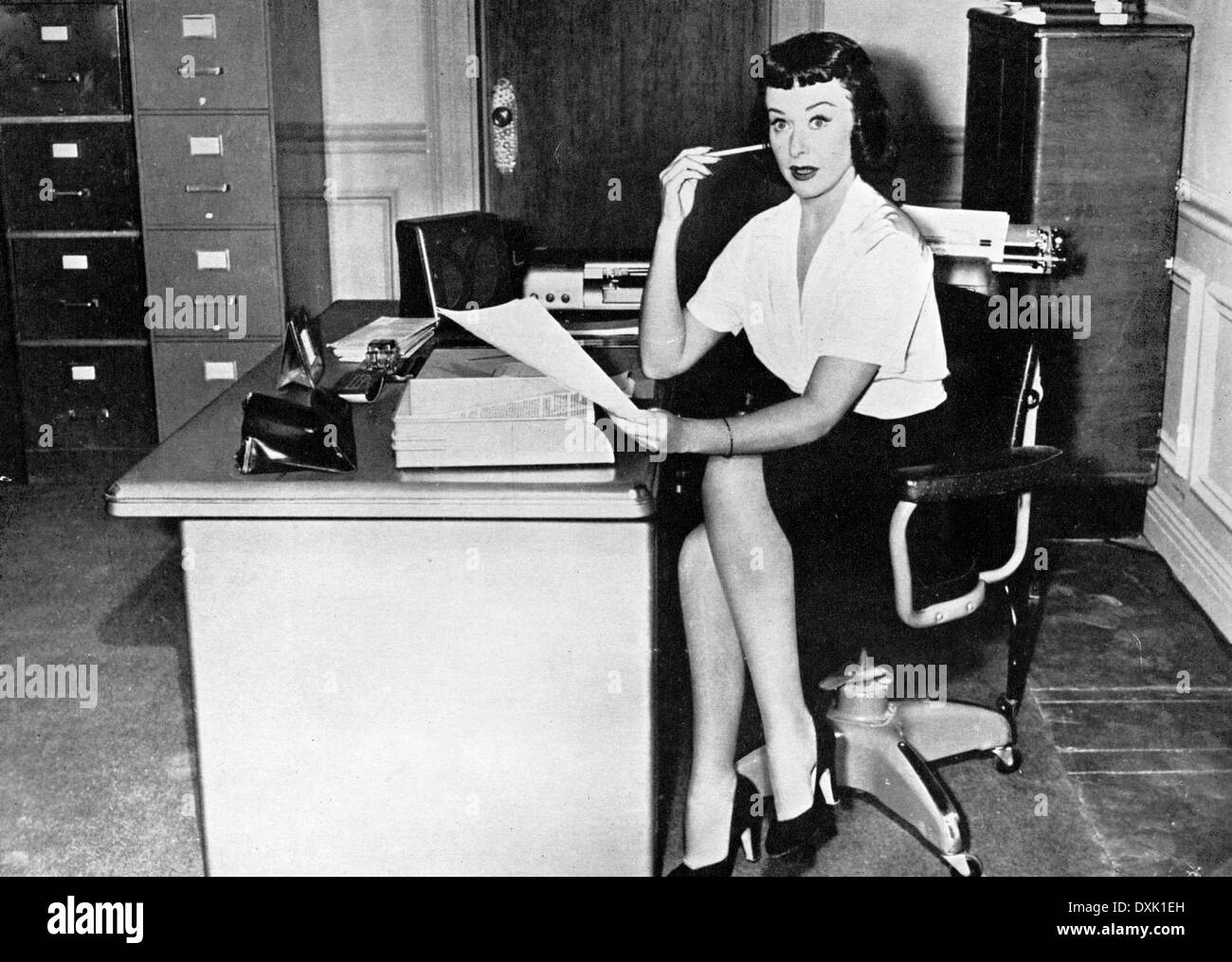 1953 paris hi-res stock photography and images - Alamy