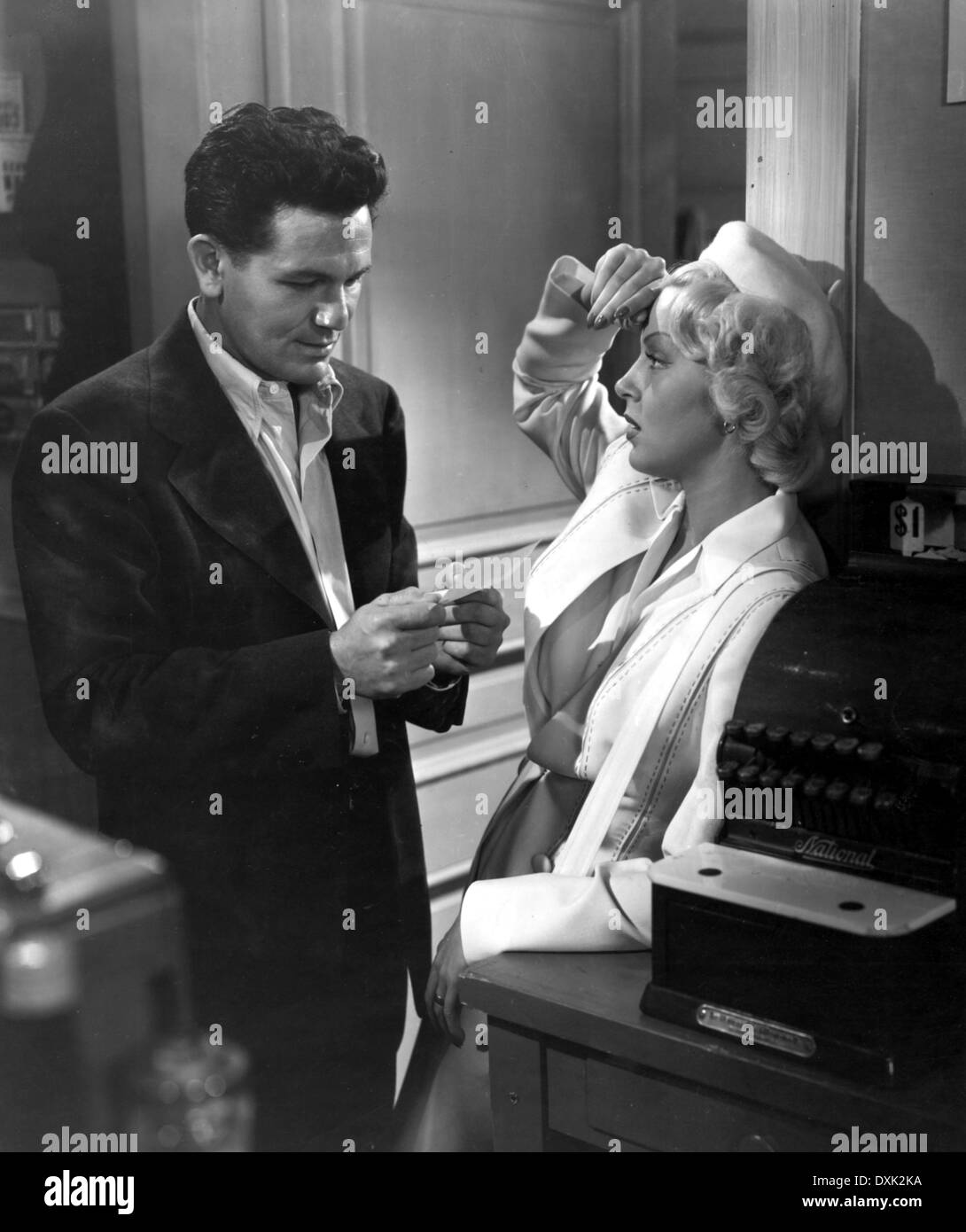 THE POSTMAN ALWAYS RINGS TWICE Stock Photo - Alamy