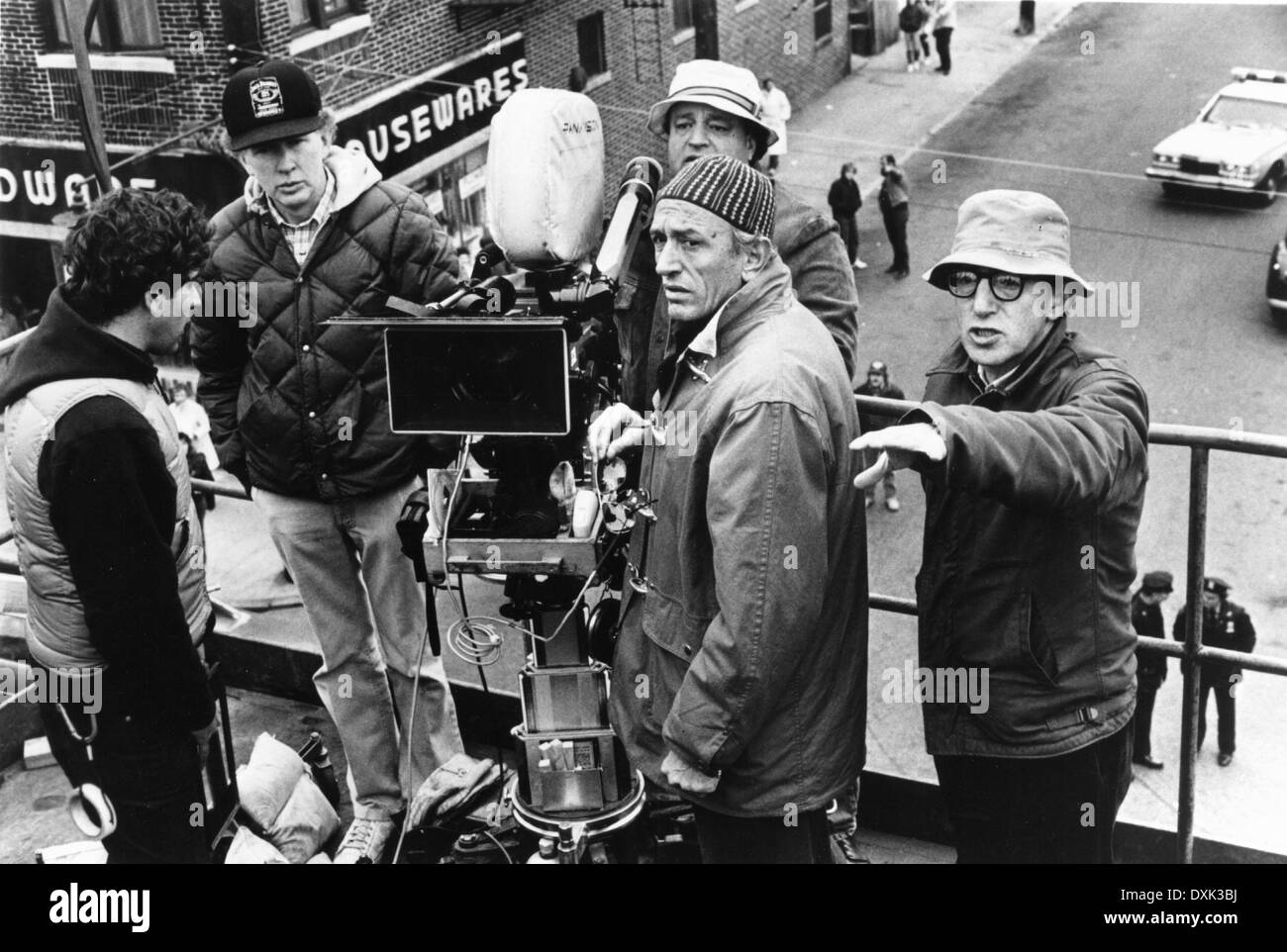 Radio days 1987 woody allen hi-res stock photography and images - Alamy