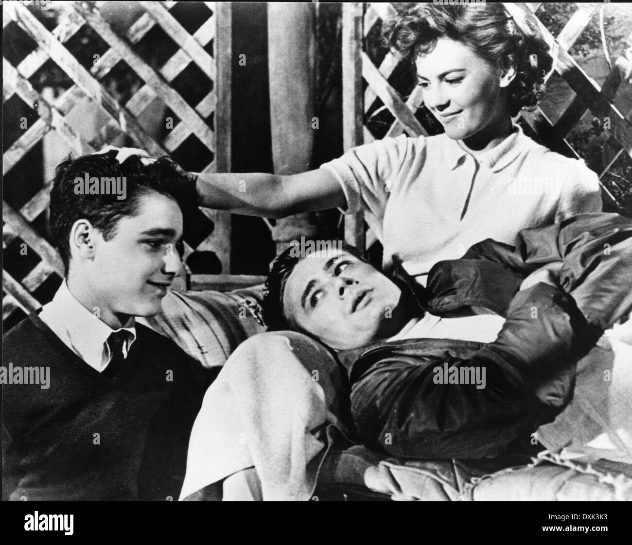 REBEL WITHOUT A CAUSE Stock Photo - Alamy