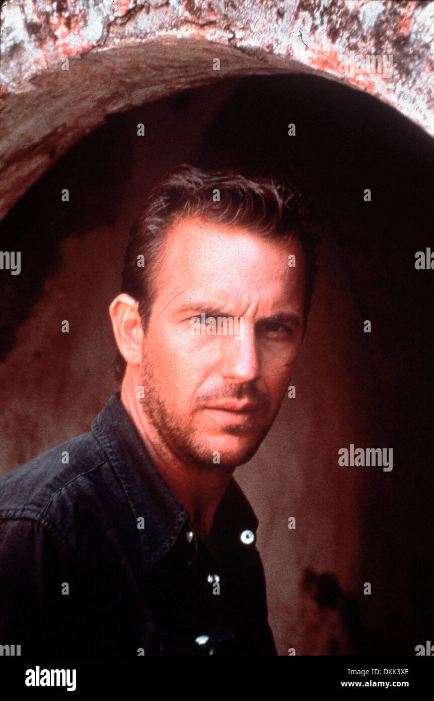 Revenge 1990 hi-res stock photography and images - Alamy