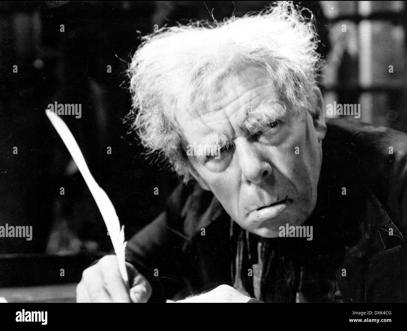 Seymour hicks scrooge hi-res stock photography and images - Alamy