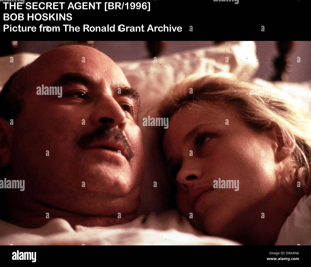 Secret agent hi-res stock photography and images - Alamy