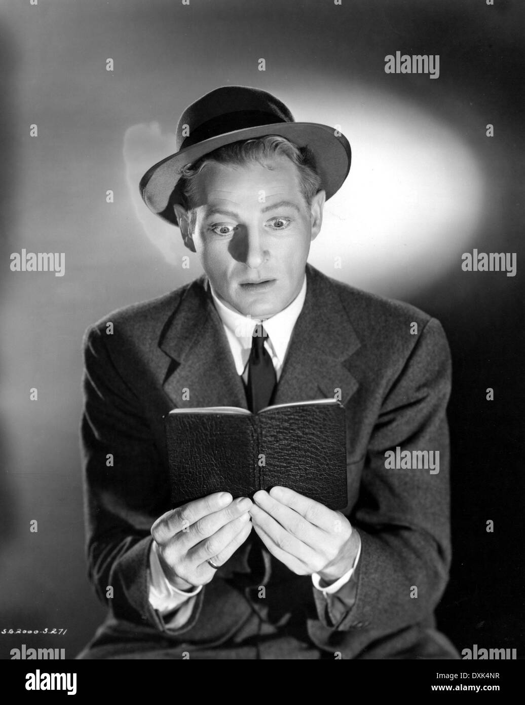 THE SECRET LIFE OF WALTER MITTY Stock Photo - Alamy