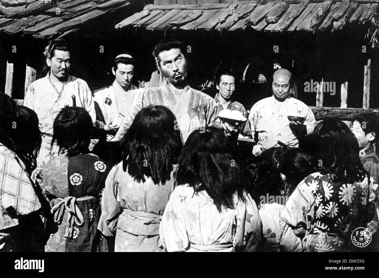 Seven samurai 1954 toshiro hi-res stock photography and images - Alamy
