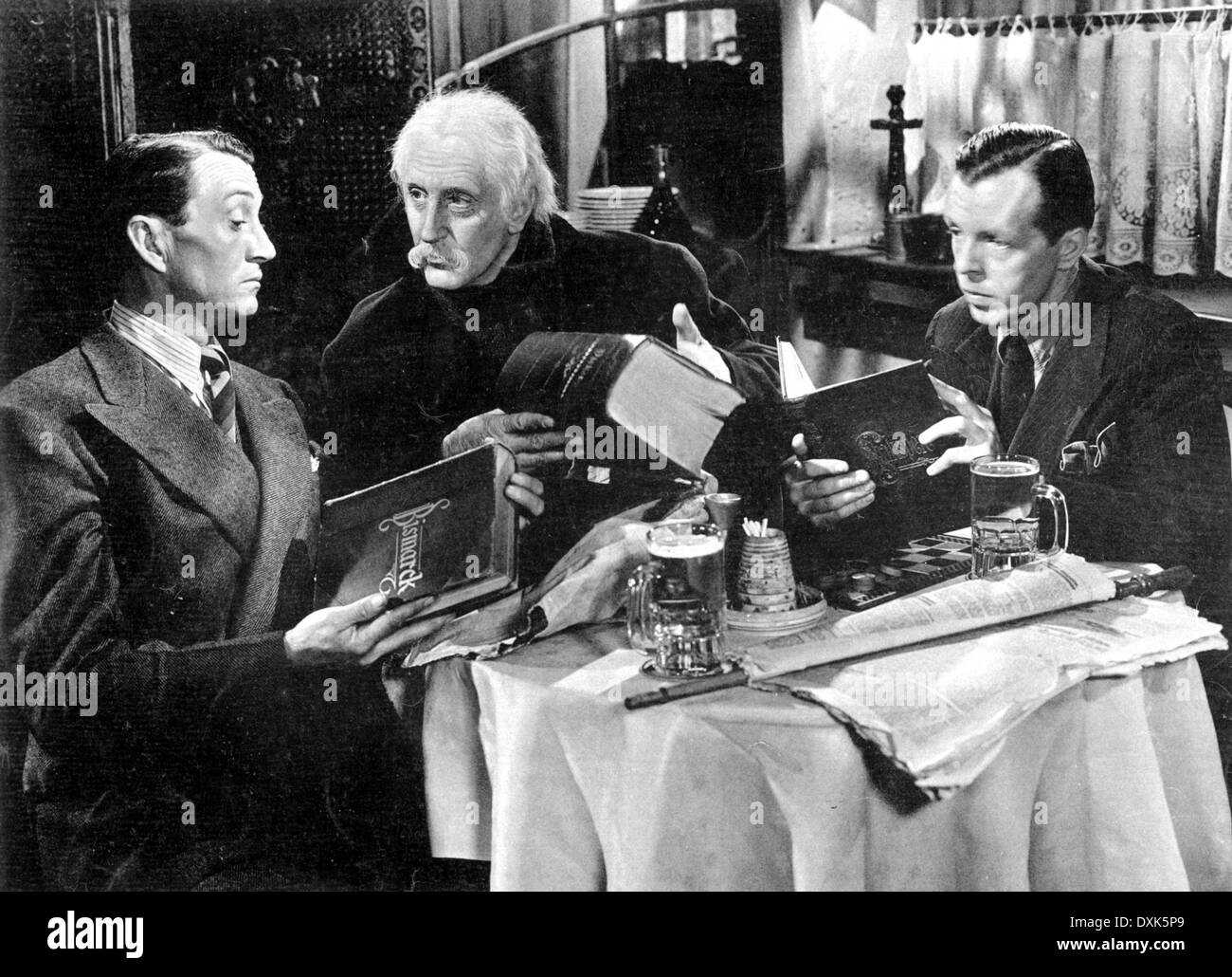 SHERLOCK HOLMES AND THE SECRET WEAPON (UK/US 1942) UNIVERSAL Stock ...