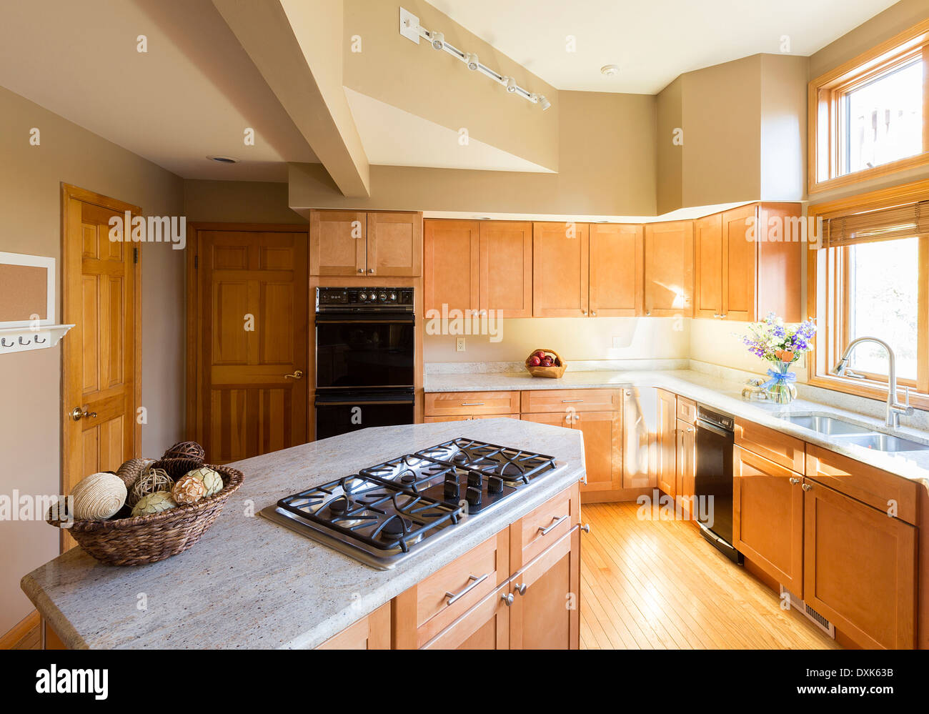 Sunny kitchen hi-res stock photography and images - Alamy