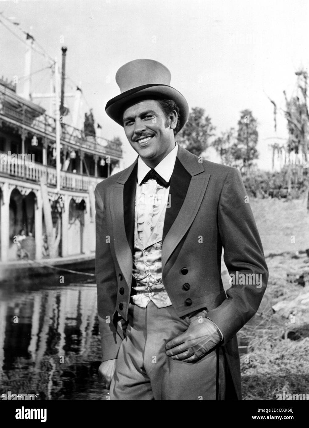 Show boat 1951 hi-res stock photography and images - Alamy