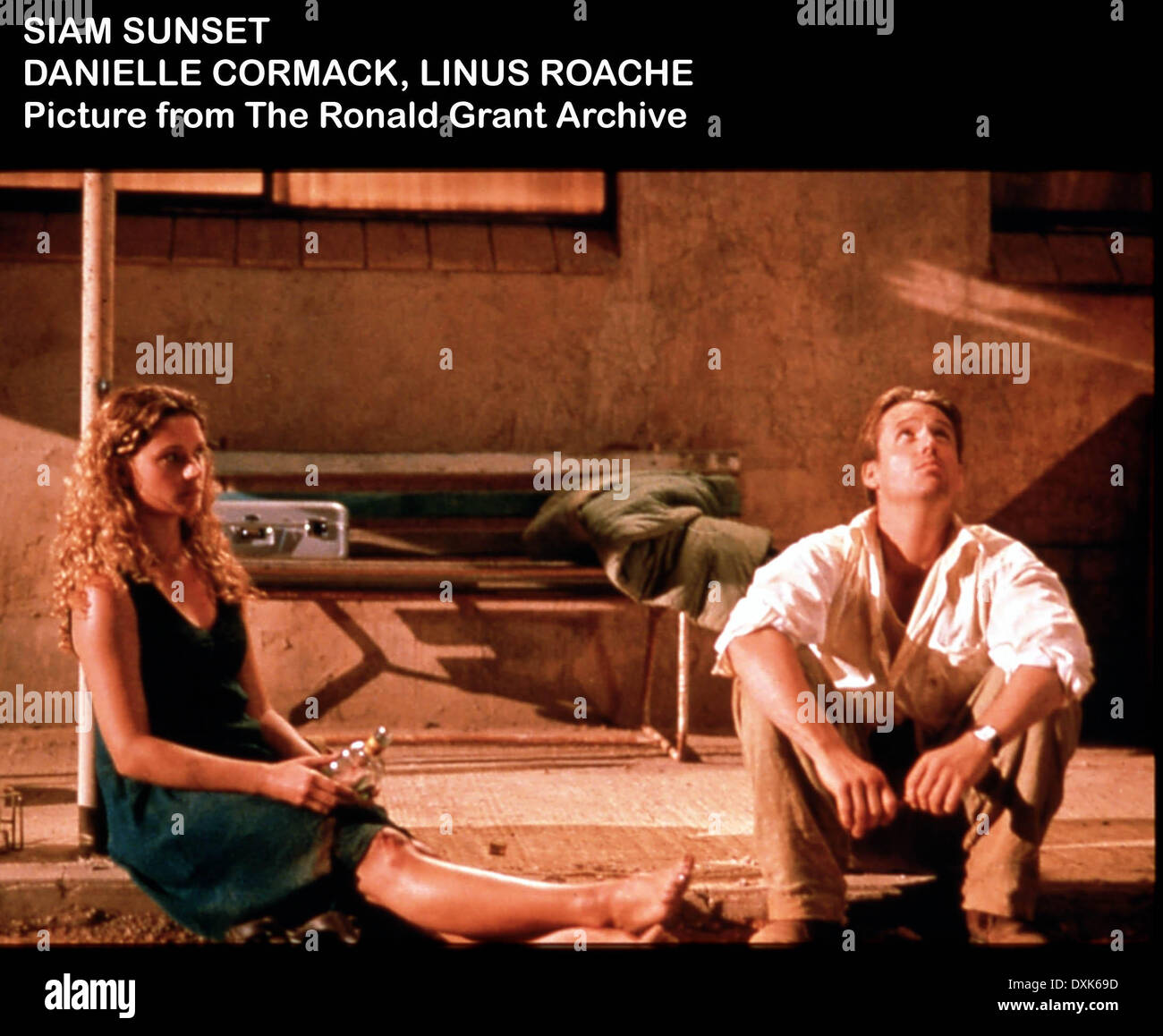 Danielle cormack siam sunset 1999 hi-res stock photography and images ...