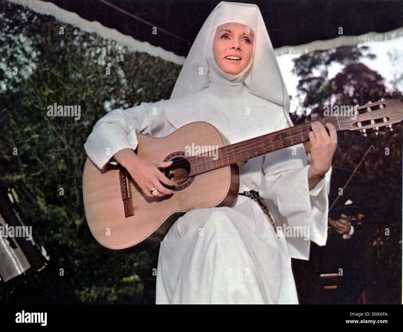Singing nun hi-res stock photography and images - Alamy