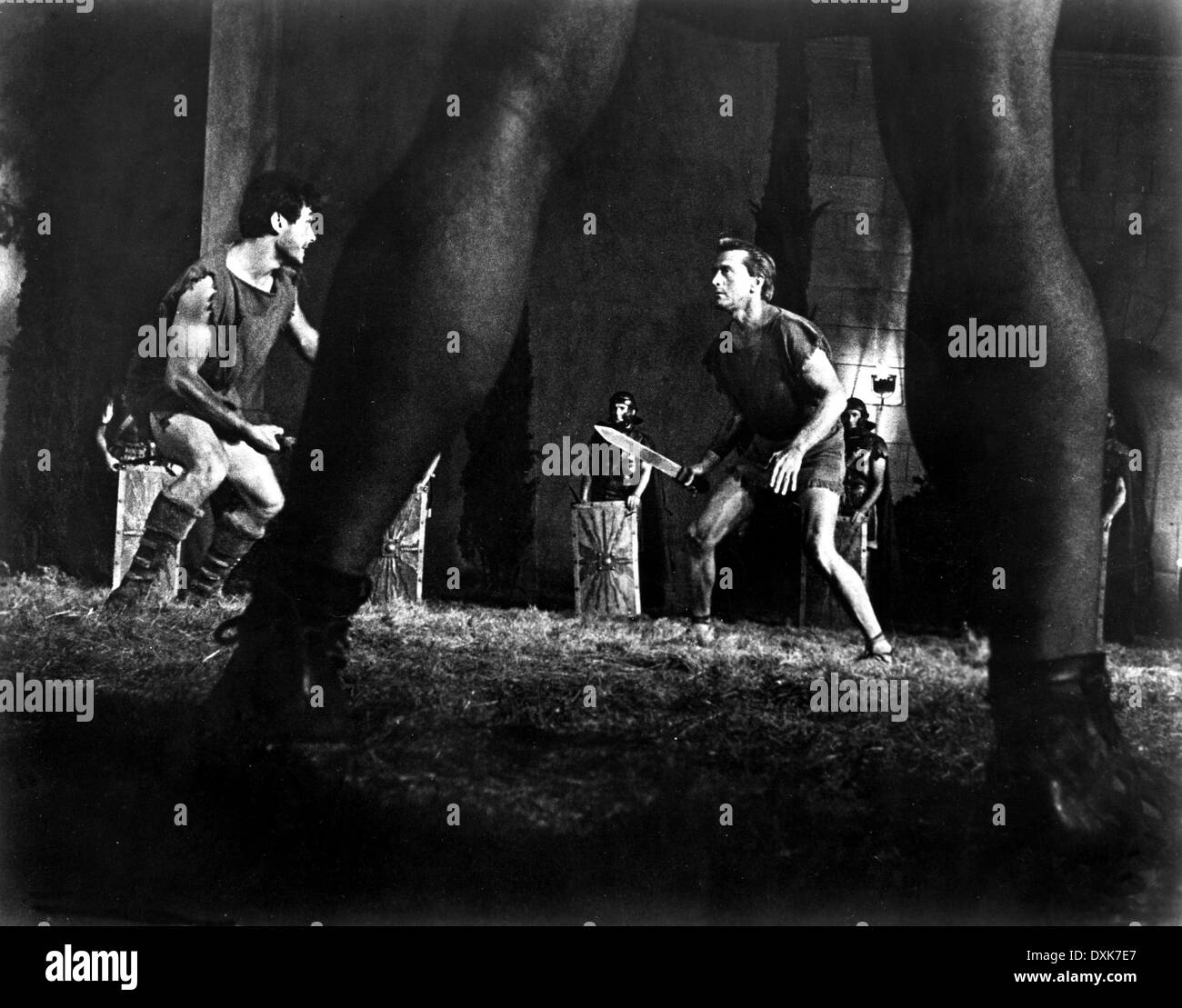 Kirk douglas, spartacus, 1960 Black and White Stock Photos & Images - Alamy