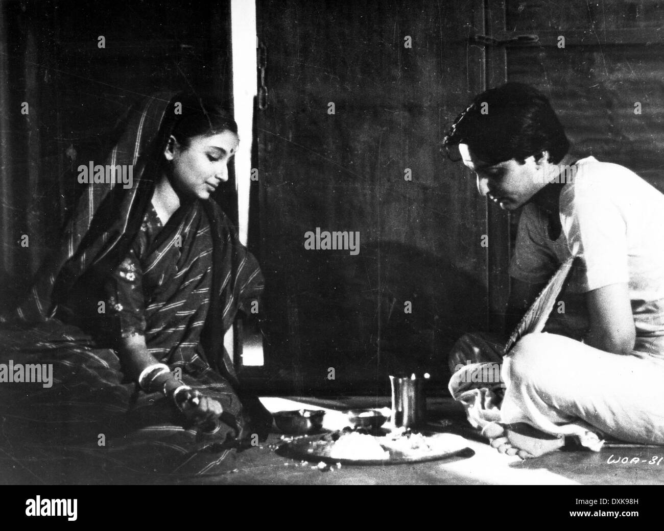The world of apu 1959 hi-res stock photography and images - Alamy
