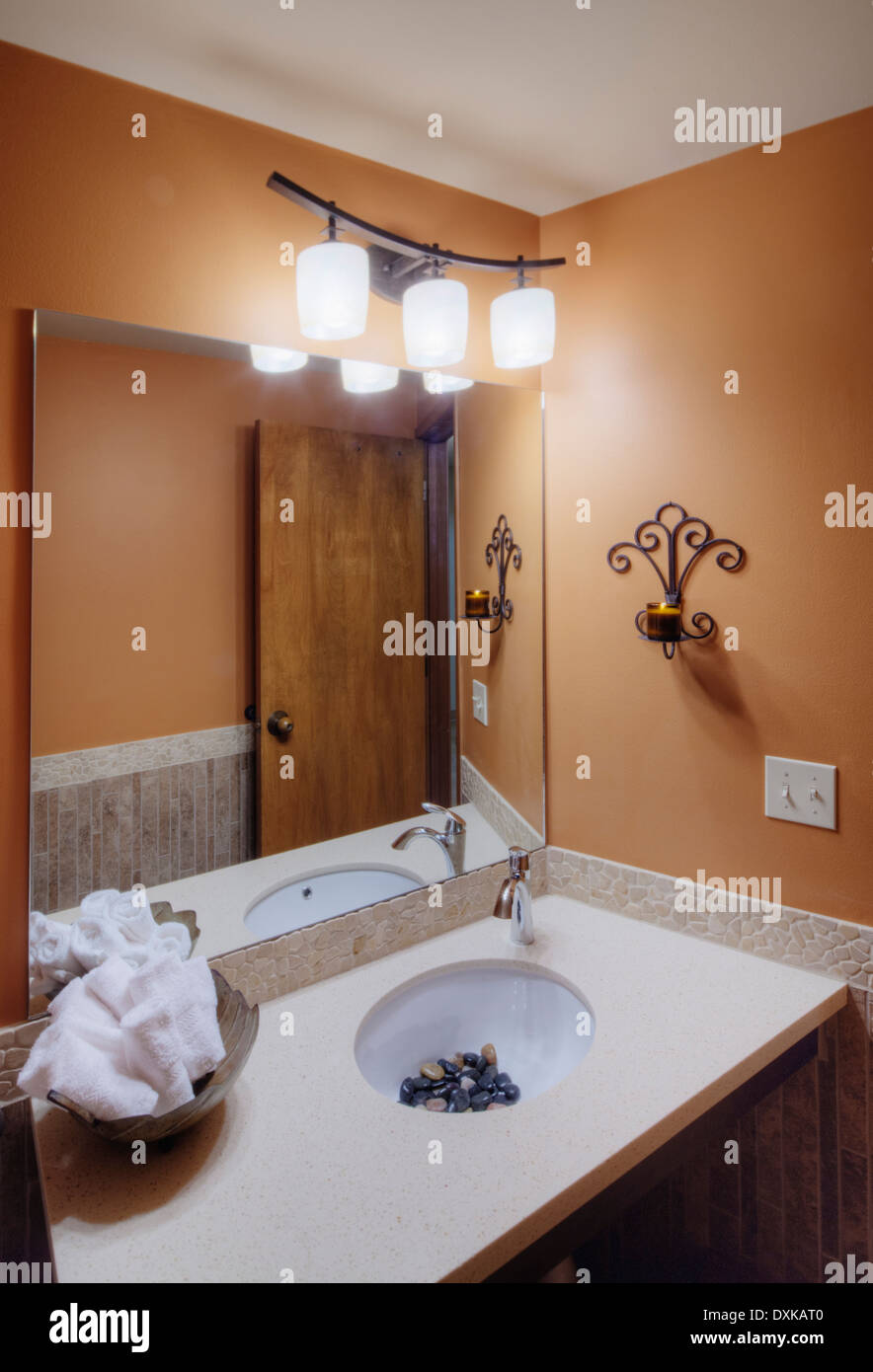 Bathroom in beauty salon Stock Photo - Alamy