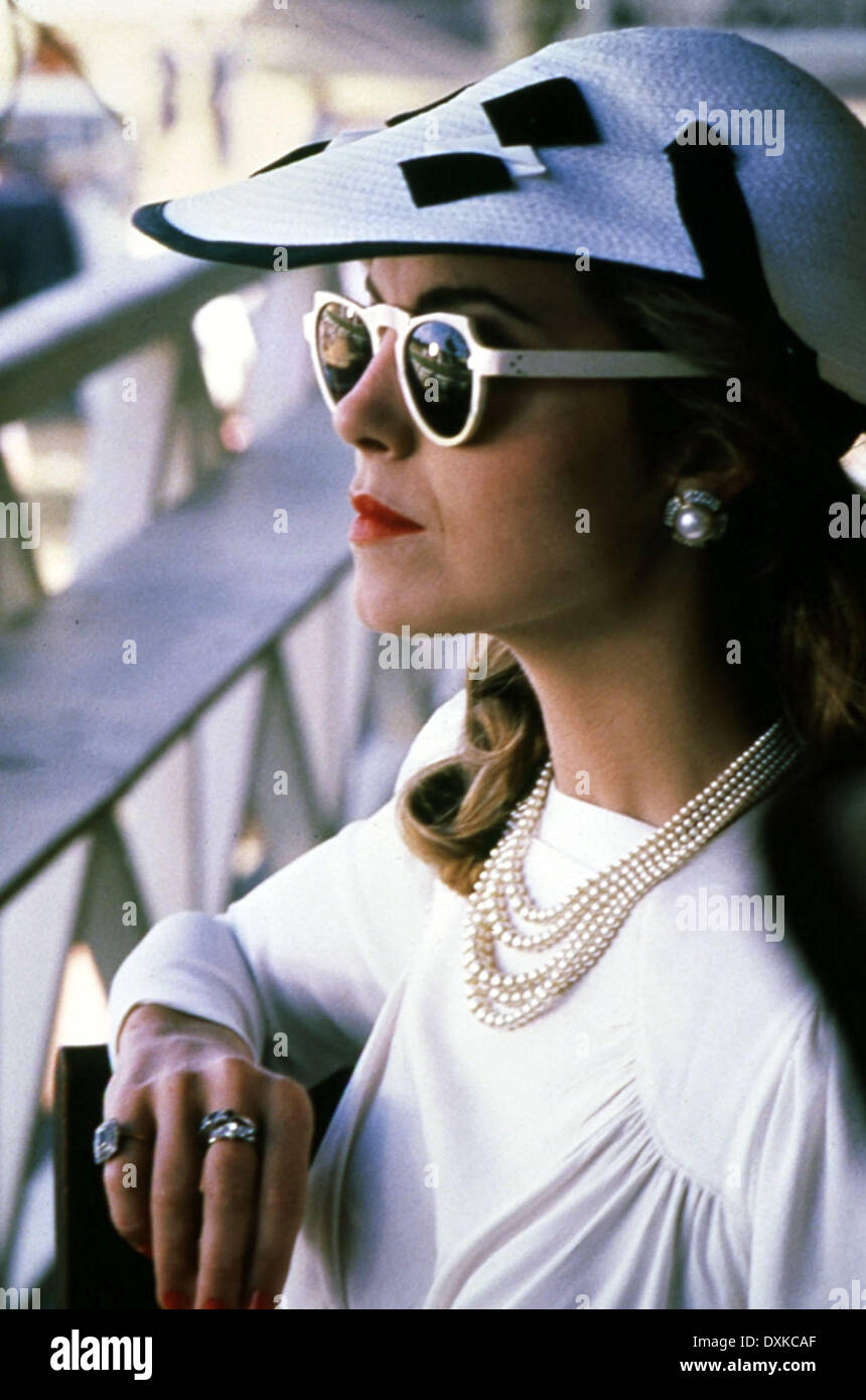 Greta scacchi white mischief hi-res stock photography and images - Alamy