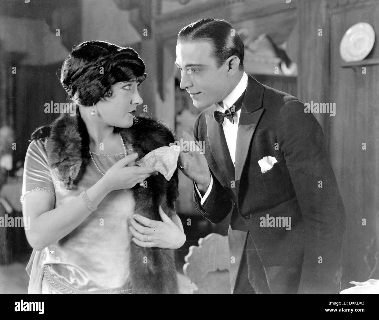 Beyond the rocks rudolph valentino hi-res stock photography and images ...