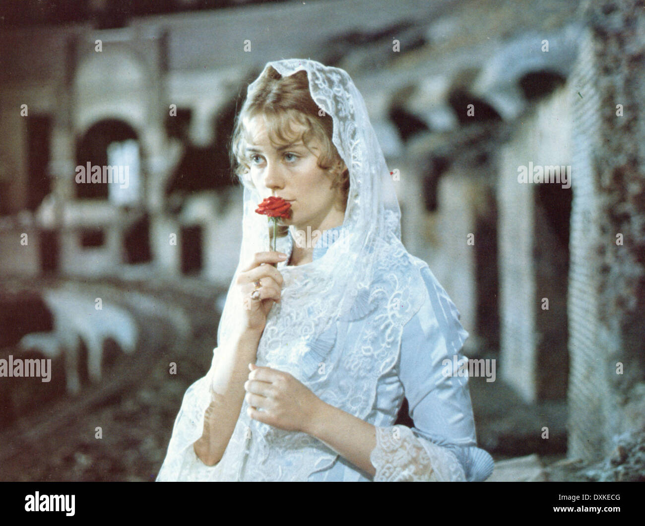 Daisy miller 1974 cybill shepherd hi-res stock photography and images ...