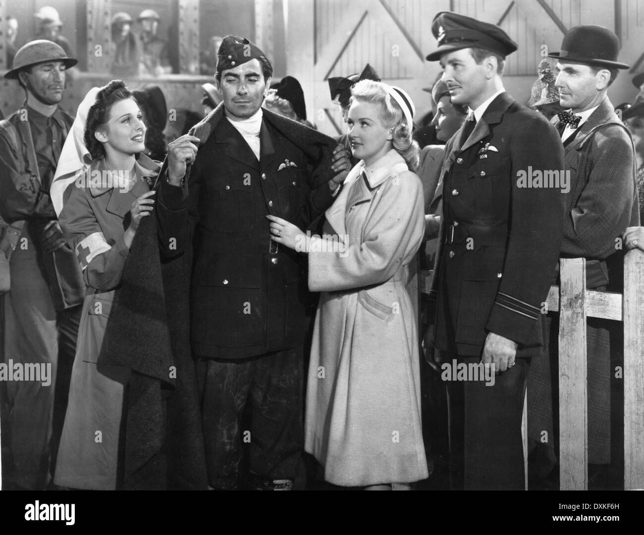 A yank in the r a f 1941 tyrone power Black and White Stock Photos ...