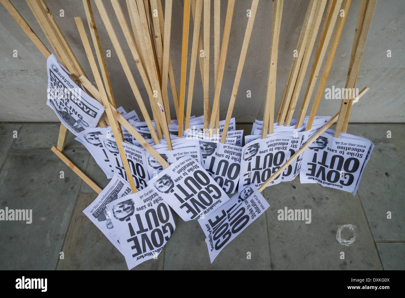 Thousands of teachers and supporters march through London on NUT Strike ...