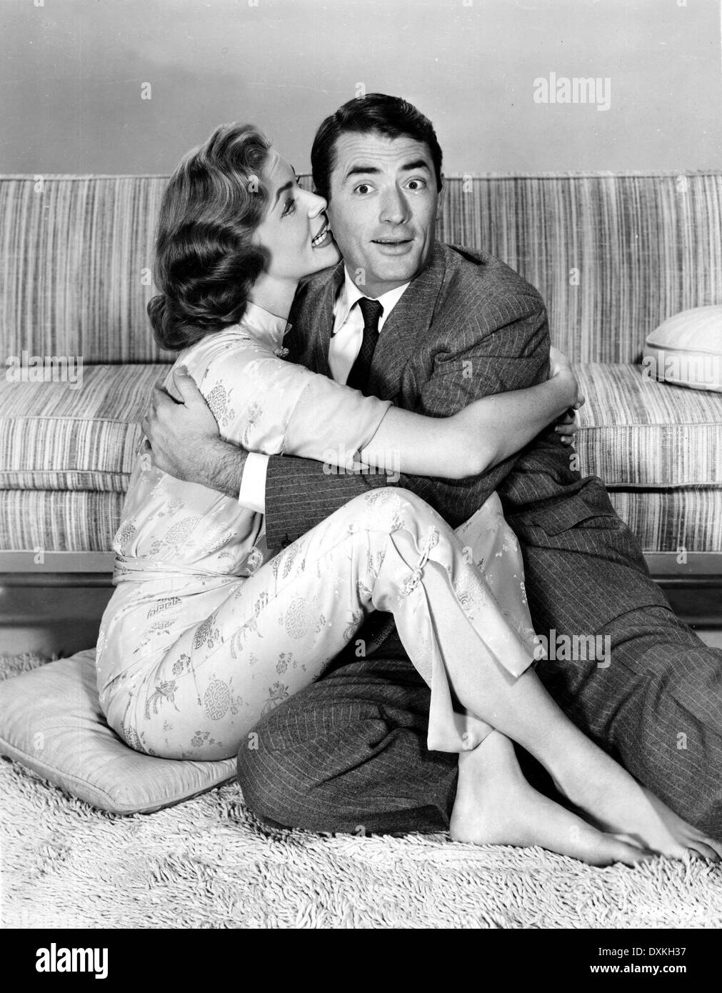 Designing woman 1957 hi-res stock photography and images - Alamy