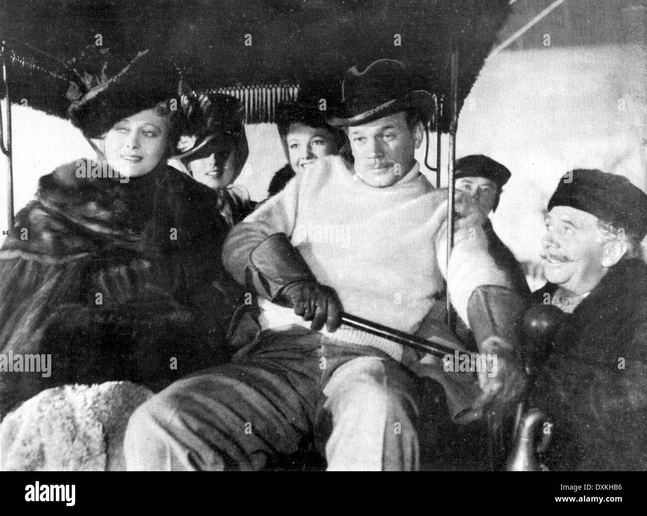 THE MAGNIFICENT AMBERSONS Stock Photo - Alamy THE MAGNIFICENT AMBERSONS Stock Photo - Alamy