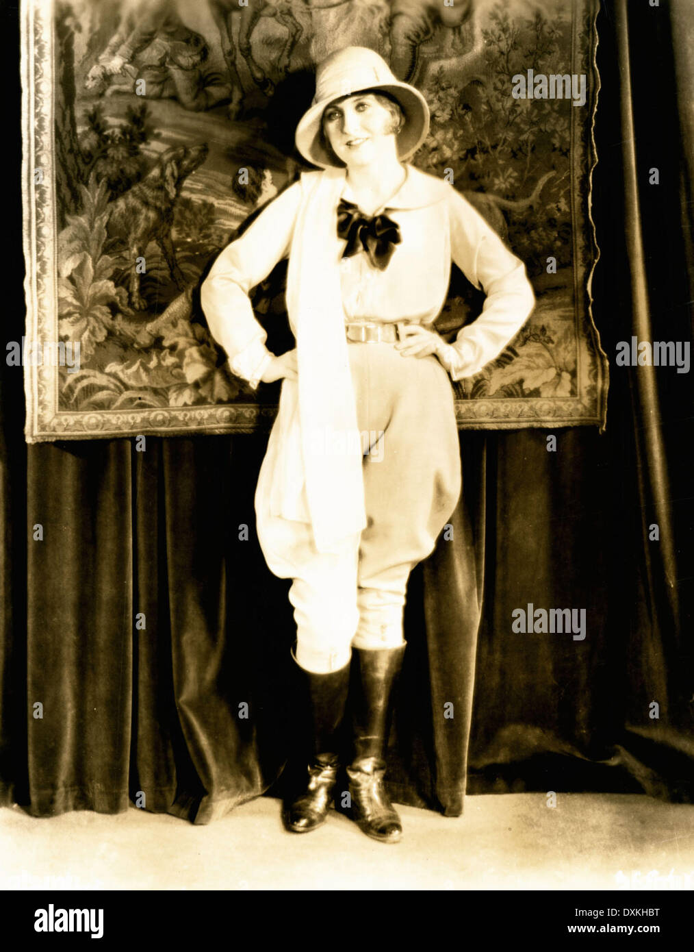 THE MISSING LINK Stock Photo - Alamy