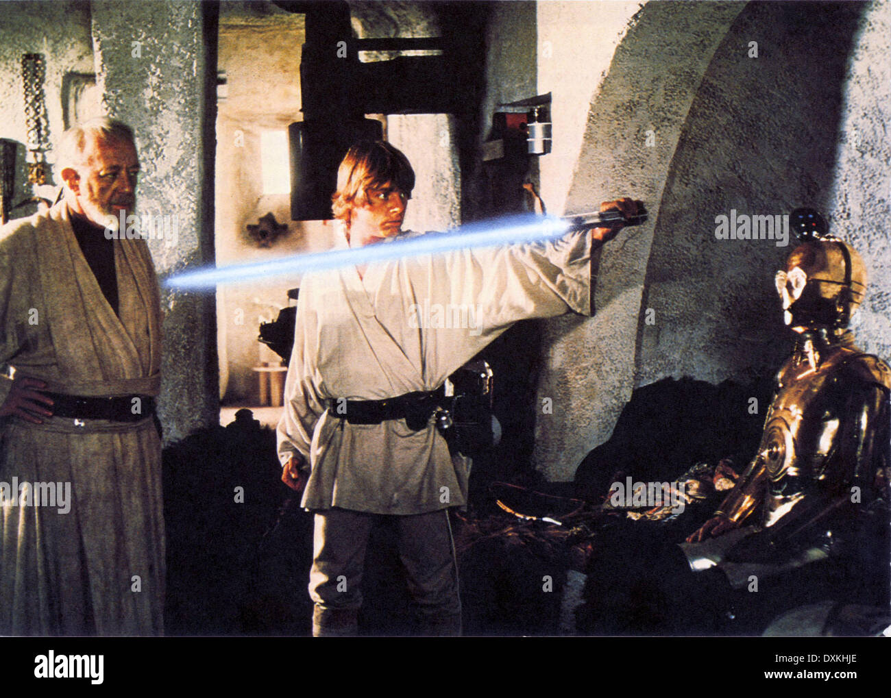 Star wars 1977 hi-res stock photography and images - Alamy