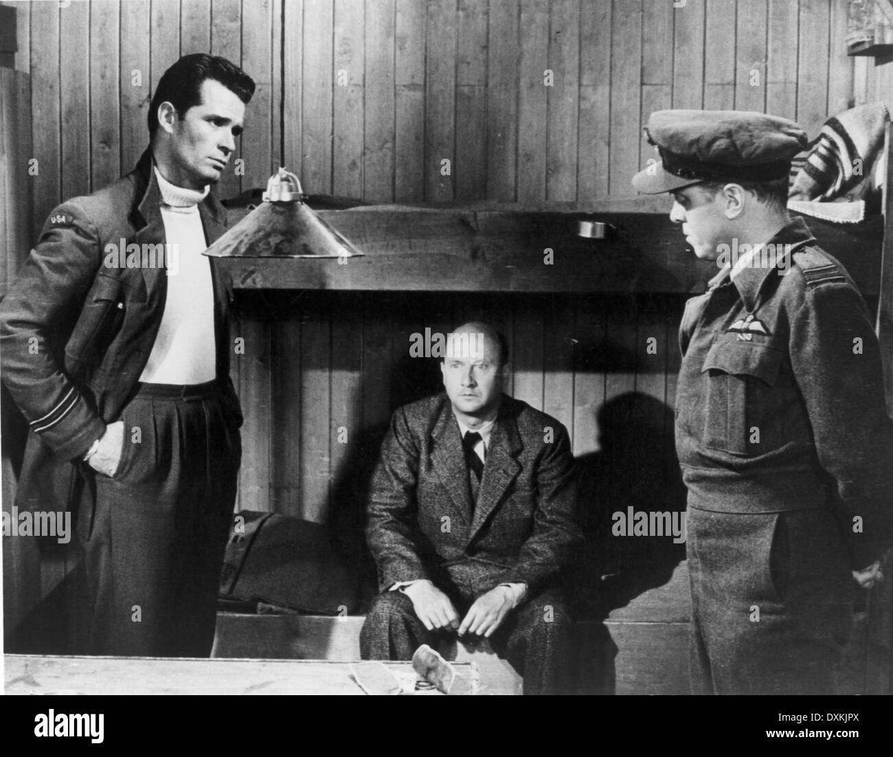 The great escape 1963 attenborough hi-res stock photography and images ...