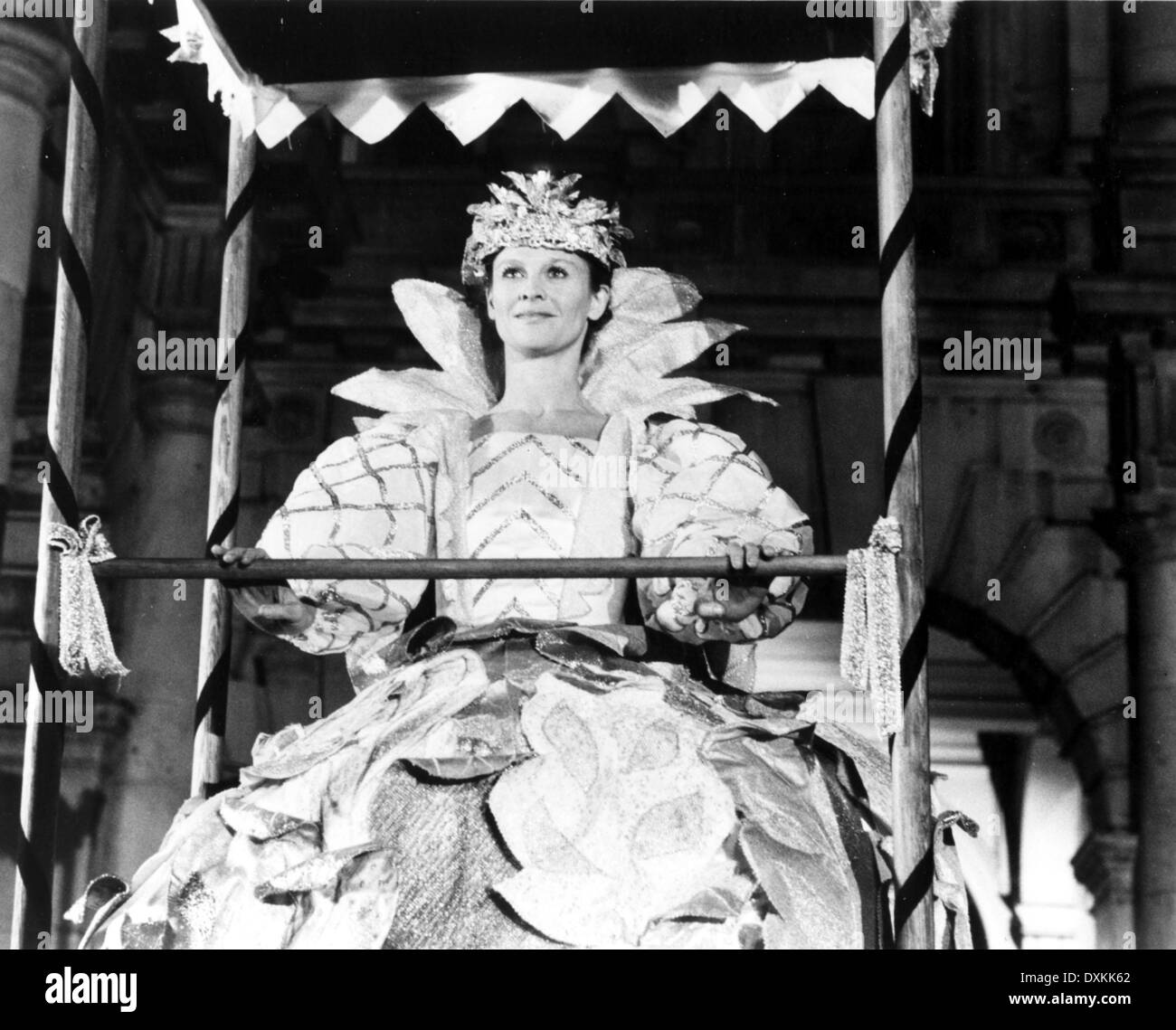 Gold diggers hi-res stock photography and images - Alamy