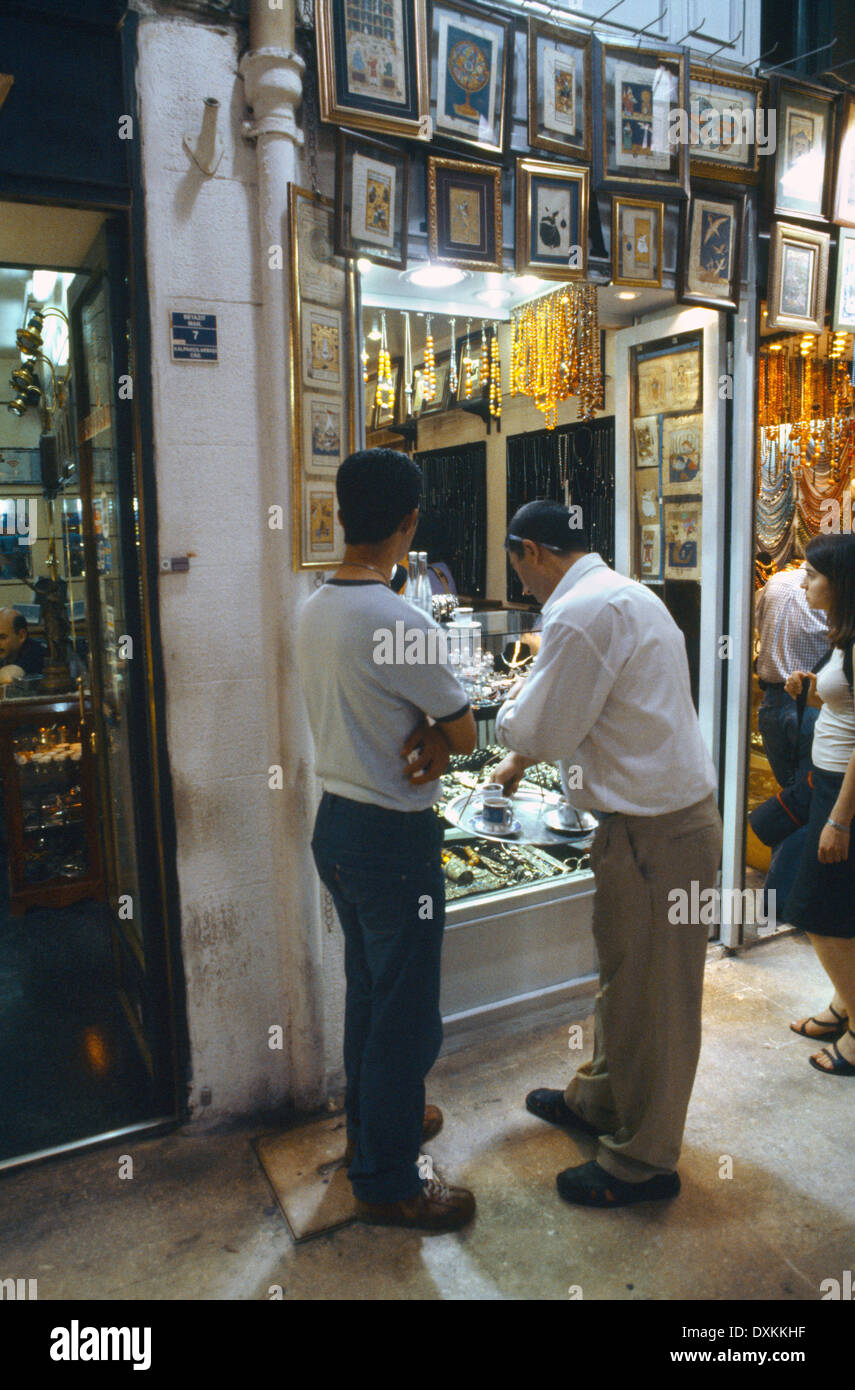 Man selling tea istanbul hi-res stock photography and images - Alamy