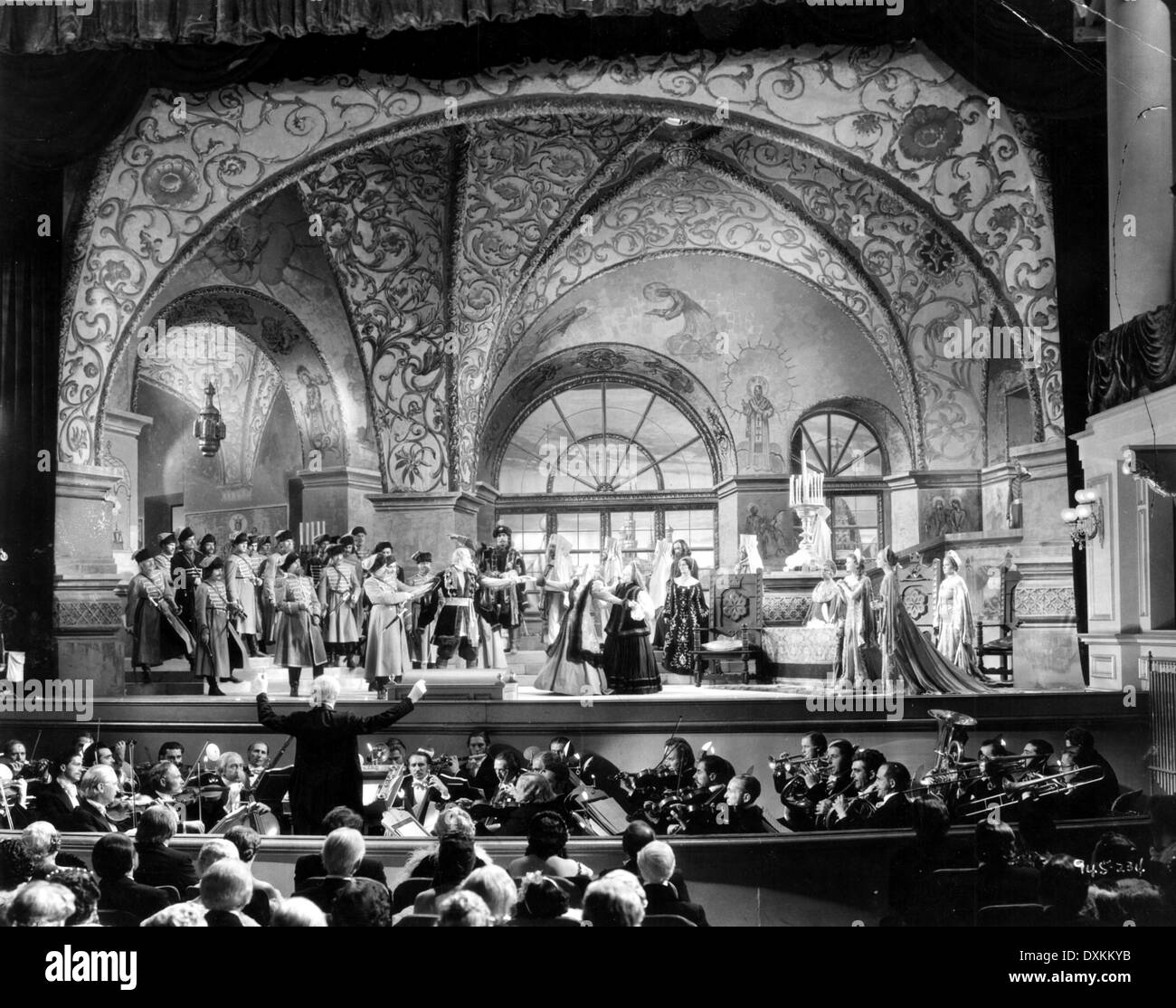 Maytime hi-res stock photography and images - Alamy