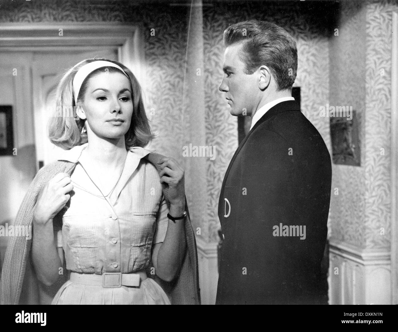 Susan hampshire hi-res stock photography and images - Alamy