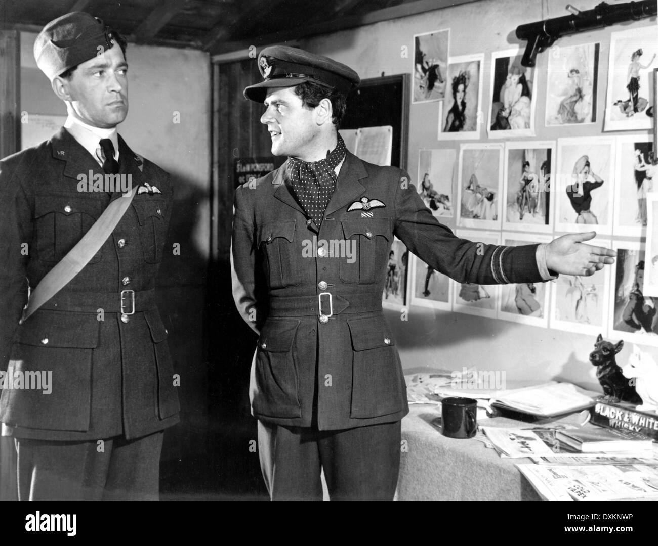 Left five angels hi-res stock photography and images - Alamy